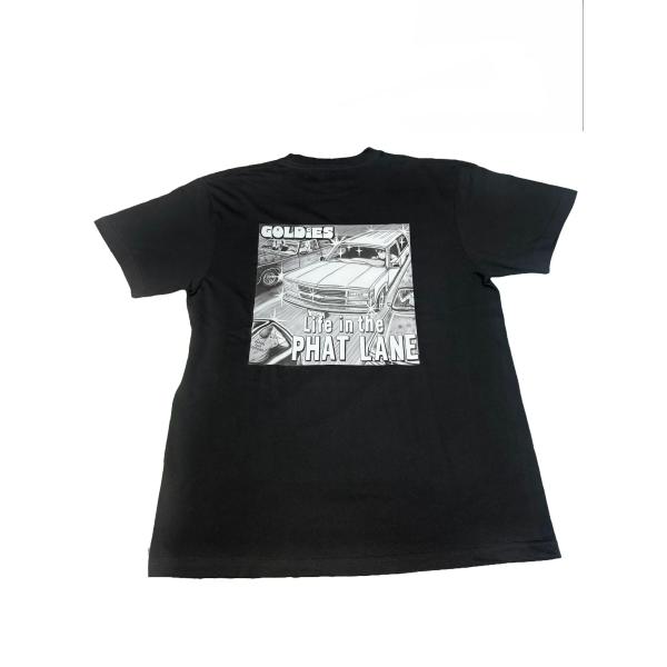 COOLなクルマだけが走れる"PHAT LANE"古くなっても常にCLEANな愛車を保ちましょう。FRONT左胸は、GOLDIES LOGO PRINT.ART WORK by ATELIER 036SIZEL -着丈72CM 身幅55CM...