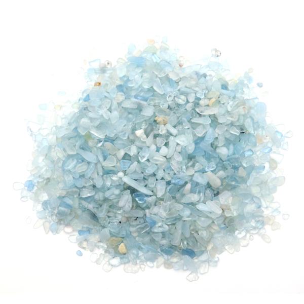 アクアマリン 緑柱石 さざれ石 100g 天然石 パワーストーン 浄化グッズ■約100gでのお届けになります。■アクアマリン3月の誕生石として有名なアクアマリン。　パワーストーンとしても定番中の定番ストーンです♪ブレスを作る際に出る、原石の...