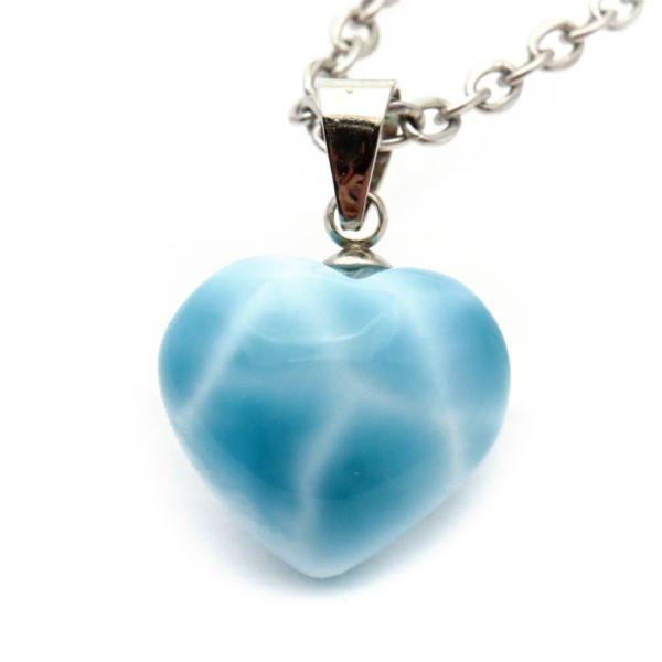 カリブ海を連想させるスカイブルー ドミニカ産ラリマーペンダント金属部分はステンレスを使用しております。ステンレス製のチェーンが付属します。（詳細：長さ45cm 平あずき3mm サージカルステンレス）■サイズ約12 x 12 x 7mm (バ...