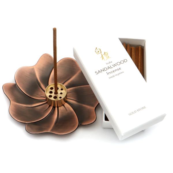 天然成分100％！マイソール産の老山白檀を贅沢に使用した高級感漂うお香です。合成香料、合成オイル等は一切不使用のため、白檀本来の香りをお楽しみ頂けます。親しみなれた和の香りが空間と身心を浄化してくれます。◆本商品の強み一般的に流通している線...