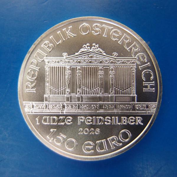 商品名：ウイーンハーモニー銀貨　１オンス　発行年：２０２6年発　行：オーストリア造幣局品　位：９９．９％　純銀重　量：３１．１ｇ　（１オンス）　サイズ：直径　約３７．１ｍｍ  厚み　約３．２ｍｍ状　態：新品未使用品（プラスティックケース入り...