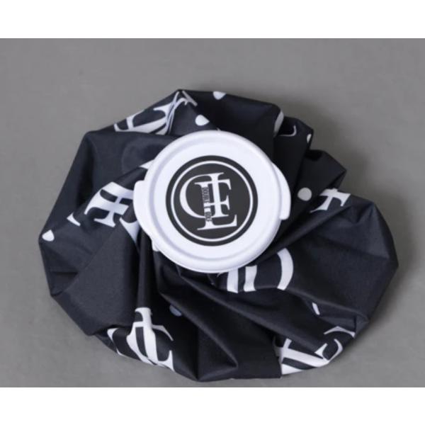 オリジナルの氷のうとアイスバック機能を併せ持ち、ゴルフ中の飲み物を冷たく新鮮に保ちます。ラグジュアリーなゴルフライフに欠かせない一品です。爆買