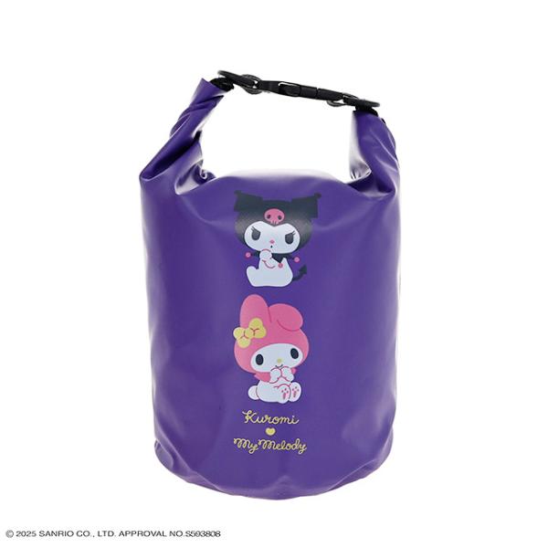 夏のスポーツやアウトドアにぴったり！熱中症対策やけがの時のアイシングなどにもおすすめです♪大きめサイズでしっかり冷やせるアイスバッグタイプサイズ 約H40×W29×D18cm肩掛けベルト付素材：塩化ビニル樹脂