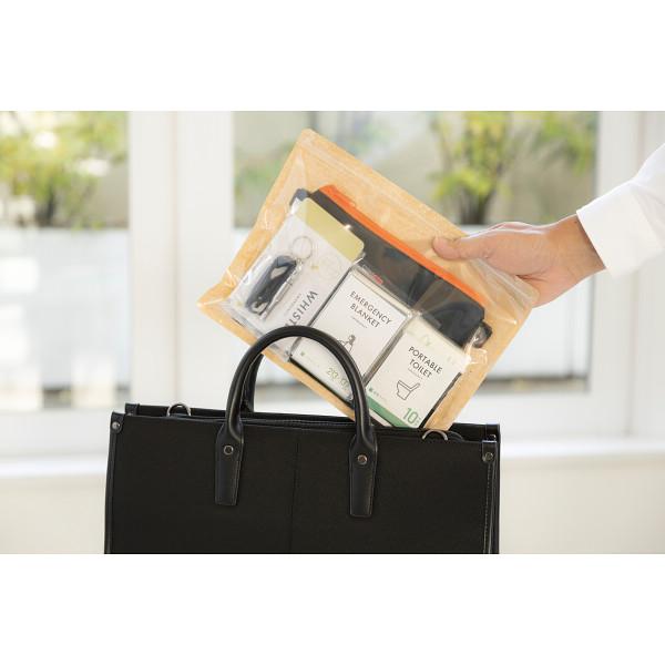 災害時に役立つ防災グッズをコンパクトにセット。サコッシュは持ち手が取り外し可能なので、ポーチとしてそのまま鞄などに入れておいたりでき、外出先での災害に備える事が出来ます。また、パッケージ裏面には「災害用伝言ダイヤル171」の情報を記載。●エ...