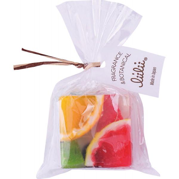 人気のフルーツキャンディーバーとフラワーソープがミニサイズになりました。幻想的なジャスミンの香りとトロピカルフルーツの華やかな香り。定番人気商品がかわいいミニサイズになりました。お子様の毎日の手洗いにもちょうどいいサイズ。プチギフトにぴった...