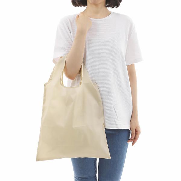 軽量コンパクトの大容量エコバッグ！コンビニやスーパーなど、あらゆるシーンで大活躍！●ポリエステル●現品（使用時）約37×38（取手含む49）ｃｍ・（収納時）約10.5×11×1.3ｃｍタイプ：ベージュＥ3403