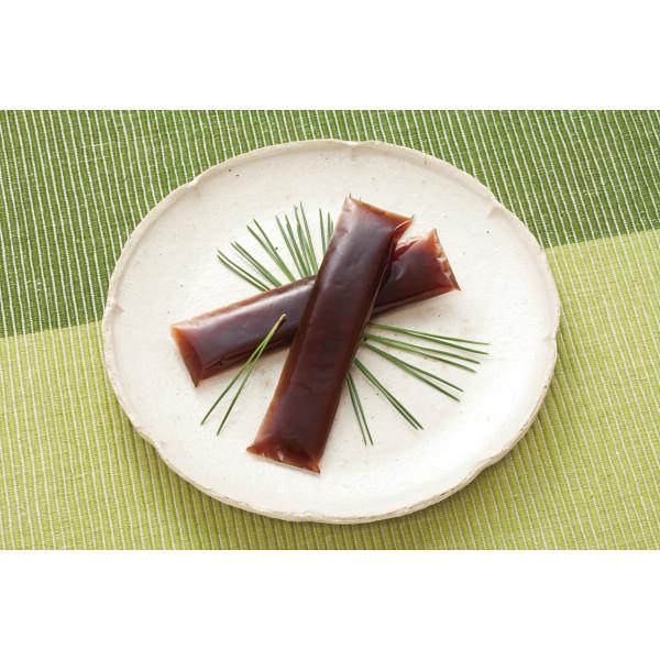 北海道産白小豆を使用した「小倉白小豆」と、人気の定番である「小豆」の詰合せです。熟練した職人により受け継がれてきた伝統の羊羹を手軽にお楽しみいただける形に仕立てた自慢の逸品です。●小豆・小倉白小豆×各11861210