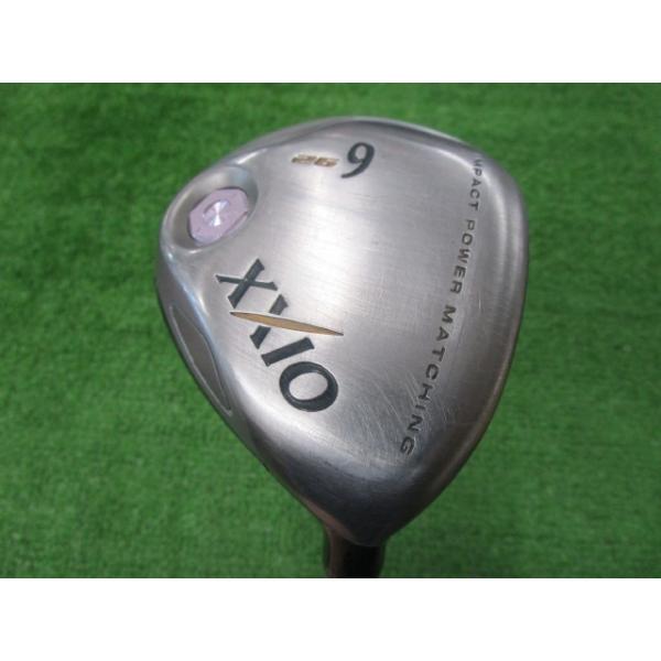 ■種別：レディースフェアウェイウッド　■メーカー：ダンロップ（スリクソン）■モデル：ゼクシオ2006モデル　■シャフト：MP400L■フレックス：L　■ロフト：26■本数：1　■番手：9W■長さ：40　■クラブ重量：307■ライ角：59.5...