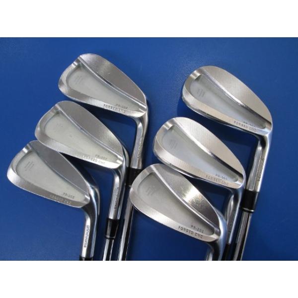 ■種別：アイアンセット　■メーカー：その他■モデル：grindworks PR-202　■シャフト：N.S.PRO MODUS3 TOUR 115■フレックス：S　■ロフト：25■本数：6　■番手：5-9 P■長さ：38　■クラブ重量：41...