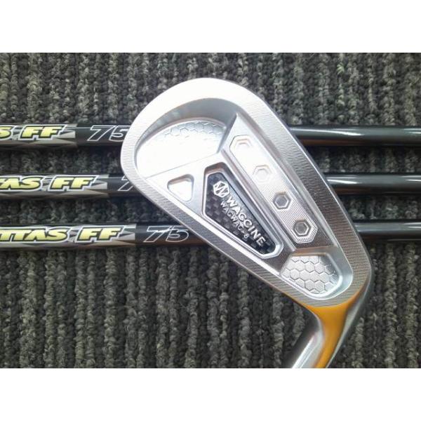 ■種別：アイアンセット　■メーカー：ワクチンコンポ■モデル：WACWAC8　■シャフト：ATTAS FF Iron 75■フレックス：1FLEX　■ロフト：31■本数：4　■番手：8-9P G■長さ：37.25　■クラブ重量：388■バラン...