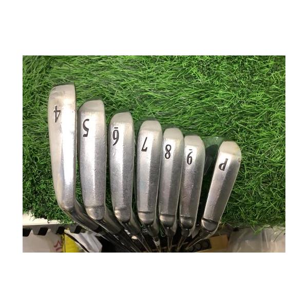 中古　Dランク　ダンロップ　ＳＲＩＸＯＮ　ＳＲＩＸＯＮ　Ｚ９４５　８Ｓ（実本数：７本セット）　アイアンセット　Ｄｙｎａｍｉｃ　Ｇｏｌｄ　Ｄ．Ｓ．Ｔ 　フレックスＳ ロフト角:26.00