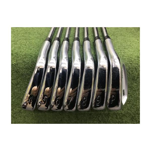 中古　Cランク　タイトリスト　Ｔｉｔｌｅｉｓｔ　Ｔｉｔｌｅｉｓｔ　ＣＢ　７１８　８Ｓ（実本数：７本セット）　アイアンセット　ＡＭＴ　ＴＯＵＲ　ＷＨＩＴＥ 　フレックスＳ ロフト角:26.00
