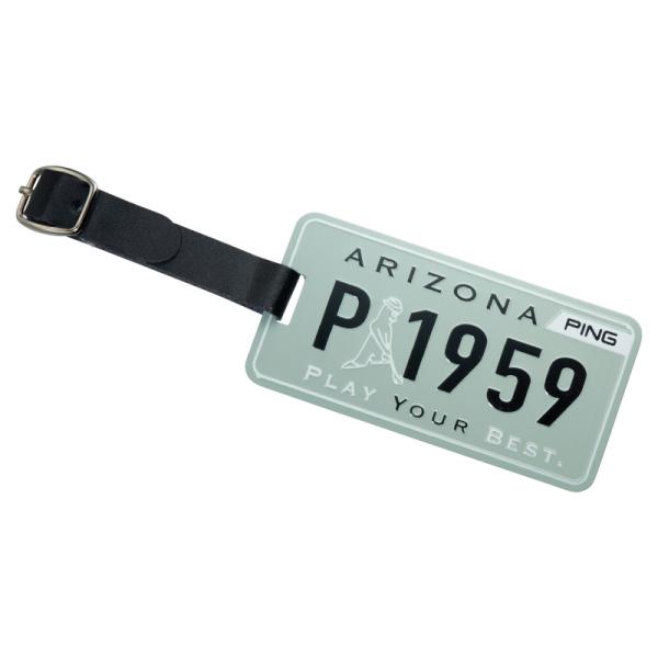 商品説明・ライセンスプレート風ネームタグ・アメリカのライセンスプレートをモチーフにしたデザイン・裏面に名前を書くことができる仕様・レーザー刻印が可能な素材サイズ：W-5、H-9(cm)素材：アルミニウム原産国：Made in China