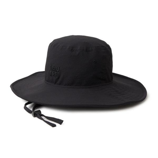 NEW ERA□商品詳細■MODEL：Women's アドベンチャー ワイドブリム シアサッカー■COLOR：ブラック■小売希望価格：￥5,400+(税) ■サイズ：S/M（約57cm）M/L（約59cm）L/XL（約61cm） ■素材：ポ...