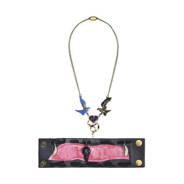 ディセンダント3 オードリーのジュエリー・セット。ダメージ加工されたネックレスとブレスレットのセットでオードリーのコスプレにも普段使いにも役立ちそうです。サイズ ネックレスのチャーム高さ 4.5cm ブレスレット幅 5.6cm　正規ライセン...