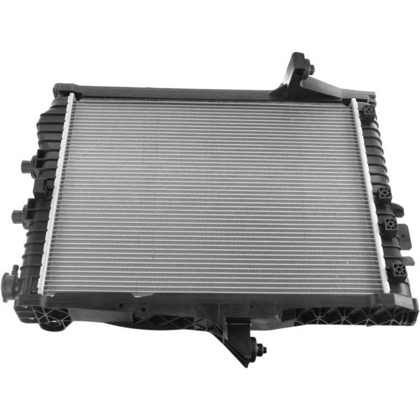 商品名Radiator Assembly Aluminum Core Direct Fit for Dodge Durango Chrysler Aspenブランド：TRQ商品サイズ：高さ：24.1 cm横幅：67.9 cm奥行：81.3 ...