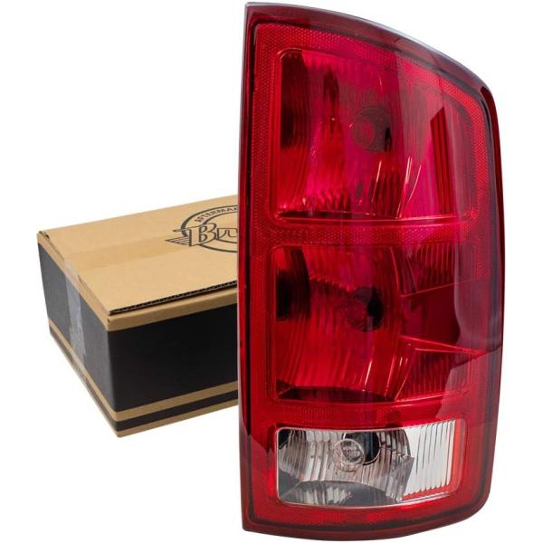 商品名Brock Replacement Passenger Tail Light with Circuit Board Compatible with 2002-2006 Pickup Truck 55077348AFブランド：Brock...