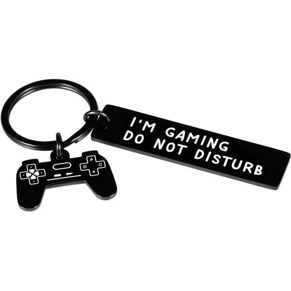 商品名Funny Novelty Gift Do Not Disturb I'm Gaming Keychain Gamer Keyring for Teen Boys Mens Gamer Kids Sons Husbands Boyfr...