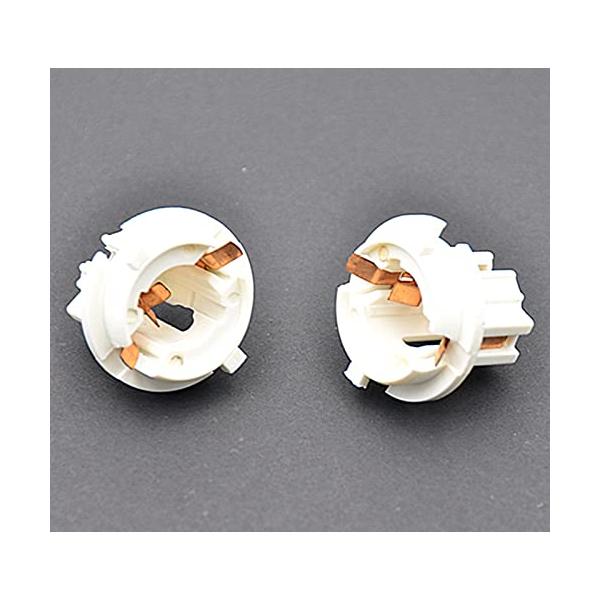 商品名2pcs Rear Tail Light Lamp Bulb Socket Holder Compatible with BMW X5 E53 E70 F15 F85ブランド：Maxhanest商品サイズ：高さ：4 cm横幅：7.5 ...