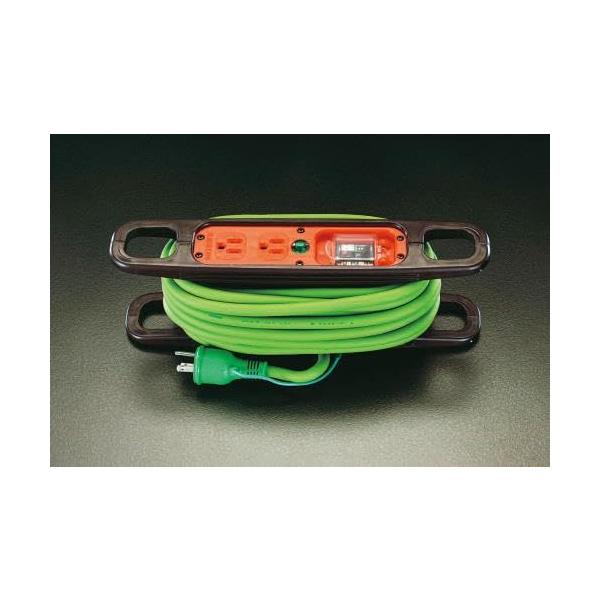 【商品概要】電線仕様:SVCT2mm2×3心^許容電流:22A(※ケーブルの能力値)^コンセント定格:接地2P・15A/125V^コンセント数:2個^コード長:10m^電源表示ランプ^全長:350mm^重量:2.3kg^漏電遮断器:過負荷短...