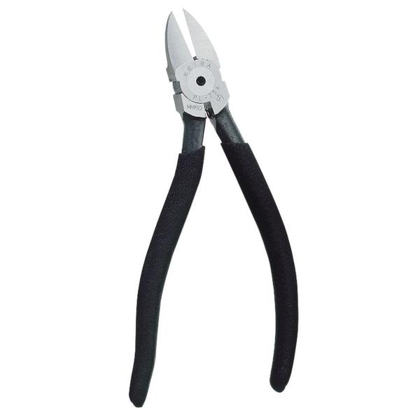 【商品概要】呼びサイズ:150mm切断能力:ABS樹脂5.0mmまで刃先角:15度仕様:スプリング付き(替バネ品番:SS-12)材質:マルトロイ1CR-V70Cクロムバナジウム鋼【商品説明】【商品詳細】ブランド：Maruto Hasegaw...
