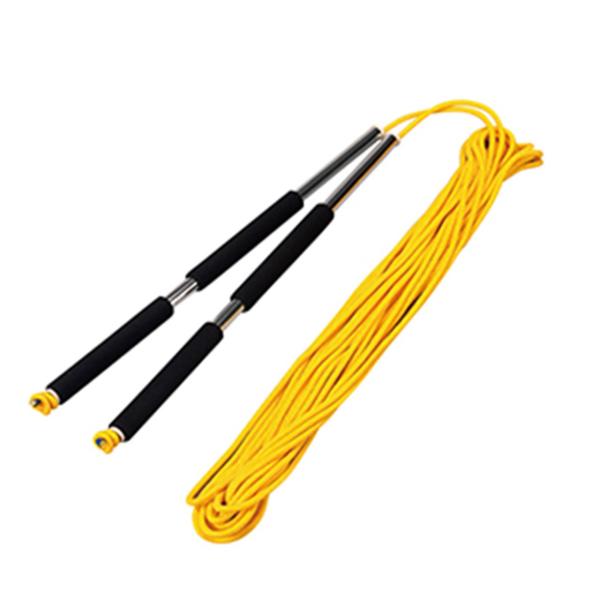 【商品概要】ロープサイズ:直径0.9cm×25m自重:1.6kgロープ材質:ポリプロピレングリップ材質:アルミ(クッショングリップ付)収納袋付【商品説明】【商品詳細】ブランド：エバニュー(EVERNEW)商品種別：なわとび商品名：エバニュー...