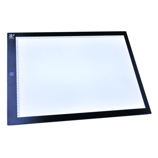 【商品概要】凄!シリーズの「ライティングベース」にA3サイズが登場他サイズと同様にLEDは3段階の調光が可能目盛り付きなのでカッティングの目印をつける際にも便利本体サイズ:345×471×5.1mm(黒枠含む)電源:USB給電式 / 入力:...