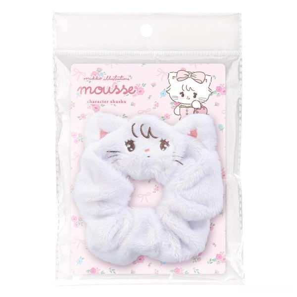 【商品概要】(C)mikko illustrations10代〜30代女性に大人気！Mikkoさんが手掛けるキャラクターのお顔がデザインされたシュシュになります。ヘアアクセサリーにはもちろん、腕につけたりバッグにくくりつけたり色んな楽しみ方...