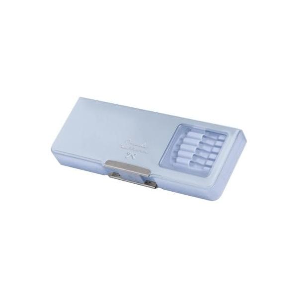 【商品概要】サイズ(約)：W90×H255×D28mm素材： PVC,ABS,AS,PE,PP生産国：中国【商品説明】【商品詳細】ブランド：クラックス(CRUX)商品種別：旅行用品・旅行小物商品名：両面開きペンケース カルミエール 【ブルー...
