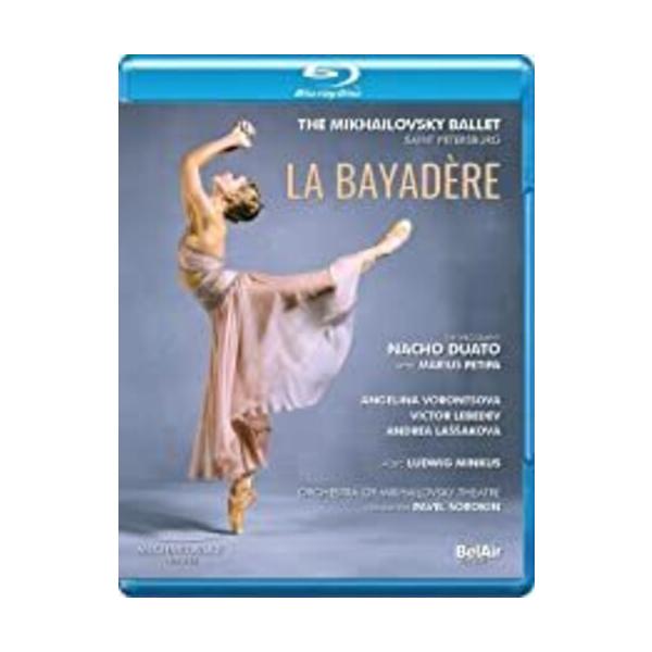 輸入盤ブルーレイですが日本のブルーレイ・プレイヤーで視聴できます。※ご確認ください※一部輸入版アニメブルーレイには、「リージョンコード」とは別の「国コード」というものが設定されている作品がございます。お持ちのブルーレイ・プレイヤーが国コード...