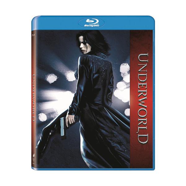 輸入盤ブルーレイですが日本のブルーレイ・プレイヤーで視聴できます。※ご確認ください※一部輸入版アニメブルーレイには、「リージョンコード」とは別の「国コード」というものが設定されている作品がございます。お持ちのブルーレイ・プレイヤーが国コード...