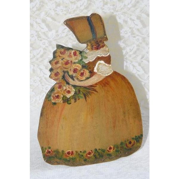 ロンドンのアンティークフェアーで、巡り会いました。とても素敵な、少女のマッチスタンドです。とても可愛い少女が、手書きで繊細に描かれています。裏側にマッチケースは、キープできるように作られています。とてもレアで、素敵な逸品です。サイズ　約１９...