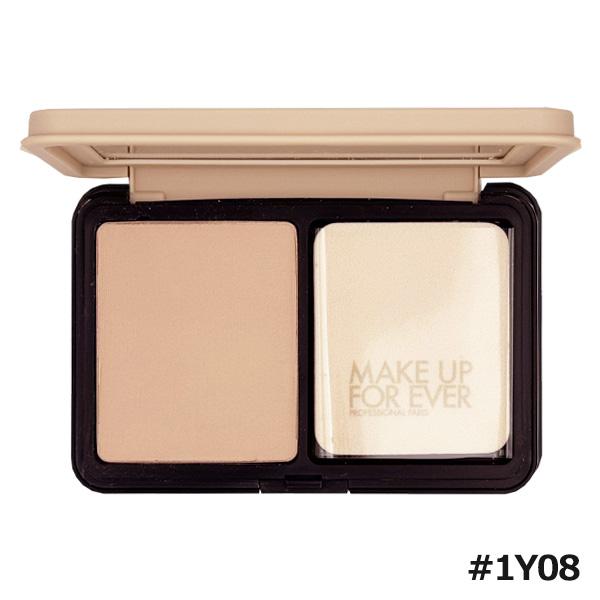 なめらかなベルベット肌を演出するパウダーファンデーション。たった一塗りで理想のベルベット肌を演出します。プロのメイクアップアーティストと共同開発した、カバー力・仕上がり・つけ心地を追求したパウダーファンデーションです。肌表面の気になる部分を...