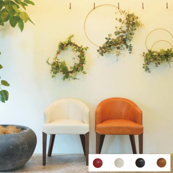 おしゃれな空間を演出するソフトレザーのダイニングチェア●ソフトレザーで高級感を演出区●飽きのこないベーシックなカラー展開サイズ(約)W55×D53×H72×SH44cm耐荷重／80kg材質天然木(アッシュ) ウレタン塗装 ウィービングベルト...