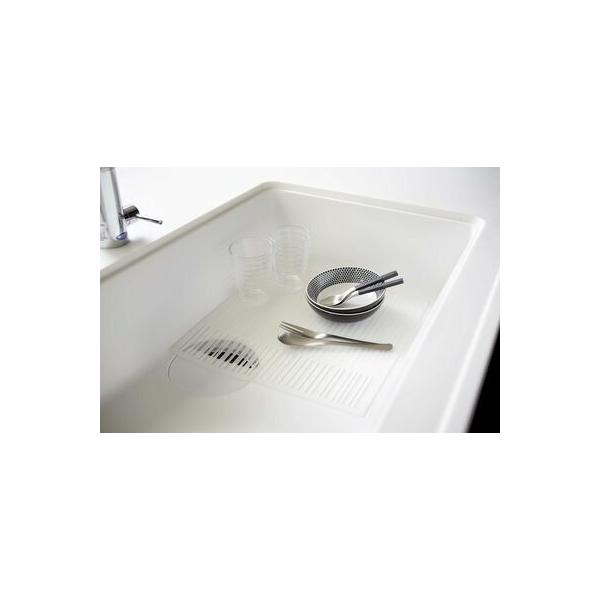 キッチンシンクマット アクア aqua ホワイト キッチン 収納 水切りかご　KT-AQ D WH 2627大切なシンクや食器をキズや衝撃から守ることができます。マットがシンクにしっかりと固定できるので、シンク内でマットが滑る心配もありませ...