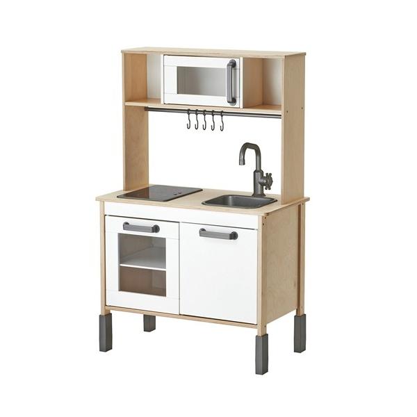 ■説明：●推奨年齢：3歳以上●スイッチでコンロのライトを点灯・消灯できます。本物のようにコンロが赤くなりますが、熱くはなりません。●お子さまの成長に合わせて脚の長さを3段階に調節できます。●ままごと遊びがもっと楽しくなります。子どもは大人の...