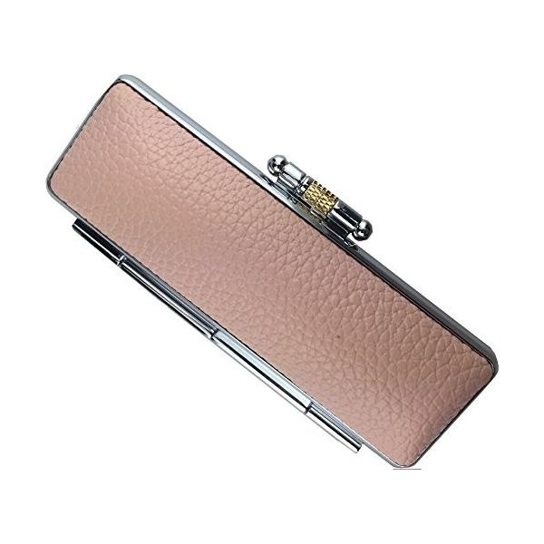 13.5〜15ミリ太さの印鑑が入る印鑑ケースです。印鑑の長さは60ｍｍまでです。中の朱肉は、劣化しずらい、最高級のものを使用しています。贈り物などにも大変喜ばれています。こちらの印鑑ケースは、牛革を使用しています。