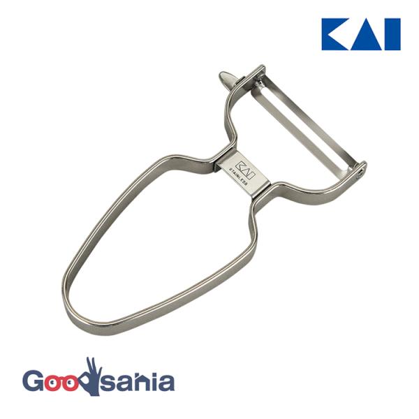 ・丈夫で衛生的なステンレス製ピーラーです。・じゃがいもの芽取り付きで、皮むきから下ごしらえまでこれ1本でスムーズに。・食材が見えやすいデザインと手にフィットするハンドル形状で、使いやすさ抜群。・シンプルでノイズレスなデザインがキッチンになじ...