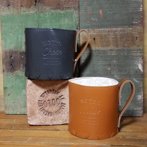 コーヒーマグをモチーフにしたおしゃれなガーデニングポットです。厚手の合皮と刻印のロゴで、メンズライクな雰囲気に仕上がります。多肉植物や寄せ植えなど、お気に入りの植物でデコレーション。※Notre chose 訳：私たちのことUNE JOUR...