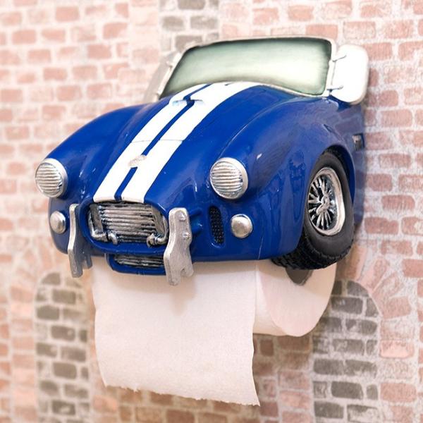 トイレにもこだわりたい、斬新なデザインのトイレットペーパーホルダーです。テーマパークにありそうな、面白さとインパクトがあります。これ一つでトイレ内の雰囲気を演出できるので、オールドアメリカンなインテリアが好きな方におすすめです。サイズ：高さ...