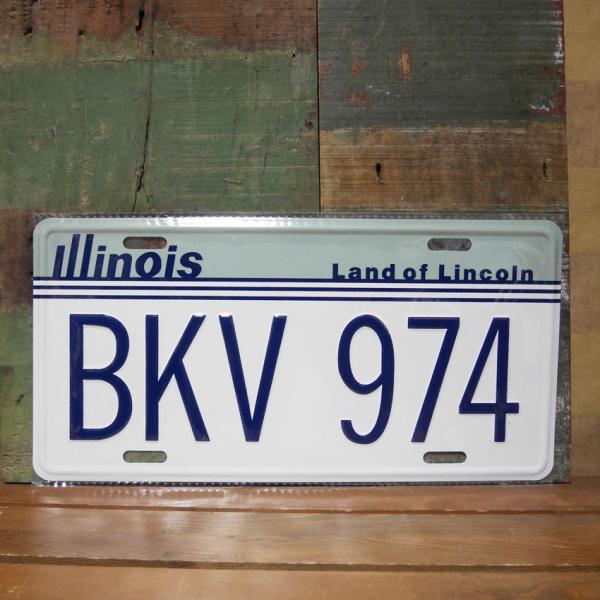 80'sアメリカンムービーの代表的で印象に残る個性的な車をピックアップし、各車両のナンバープレートを当社のCMプレートにリメイクしました。CMプレート(ライセンスプレート)とは、車のナンバープレートサイズのディスプレイ用プレートです。本来は...