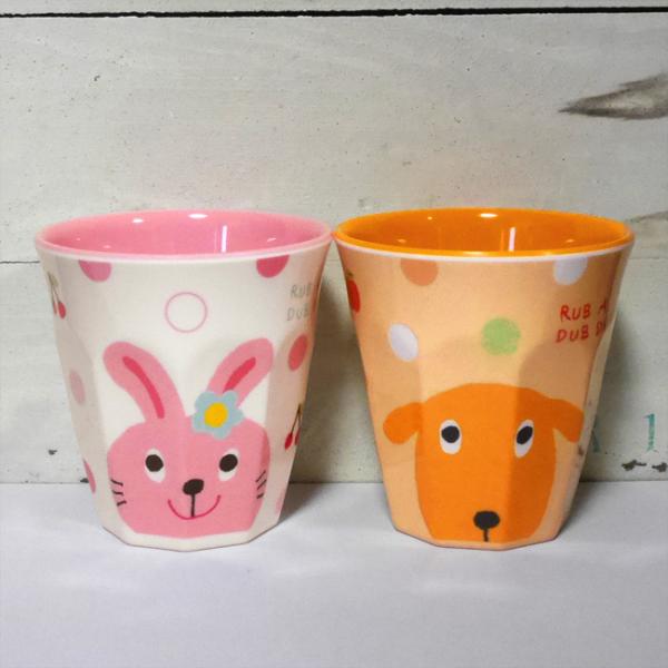 モン・スイユが手がけるご飯タイムが楽しくなる、少し小さめのキッズサイズのタンブラーカップです。割れにくくて軽くて丈夫なタンブラーは、お食事用やハミガキ用、アウトドアにもぴったり！※イヌ・ブタ・サル・ウサギ・ゾウなど、RUB A DUB DU...