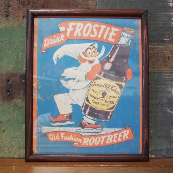 雰囲気のいい木製フレームのインテリアピクチャーポスターフレームです。お店のディスプレイはもちろん、自室に飾ればお部屋のイメージがカッコよくなりますよ！サイズ：縦275×横215mm(約)素材：木製フレーム