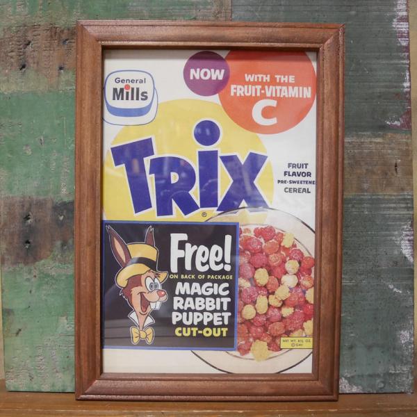 雰囲気のいい木製フレームの、TRIX（トリックス）のウッデン フレーム ポスターです。TRIX（トリックス）は、アメリカのゼネラルミルズ社が販売する、子どもたちに大人気のカラフルなフルーツ風味の朝食シリアルです。お店のディスプレイはもちろん...