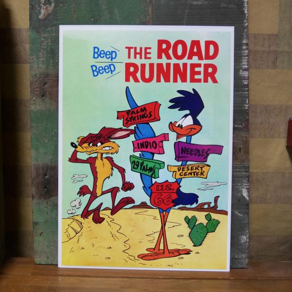 アメリカの国民的アニメーション作品、ルーニー・テューンズに登場するマスコットキャラクター、ロードランナーのB4サイズのアメリカンポスターです。サイズ：縦365×横260mm(約)素材：紙