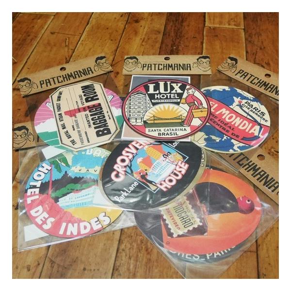 レトロヴィンテージな雰囲気がカッコいい！世界中の有名ホテル、空港、フードをモチーフにした2枚セットのステッカーです。毎日使う手帳やノート、旅行カバンなど、複数つけて自分流にカスタムするのがオススメです。サイズ：縦160×横110×厚み10m...