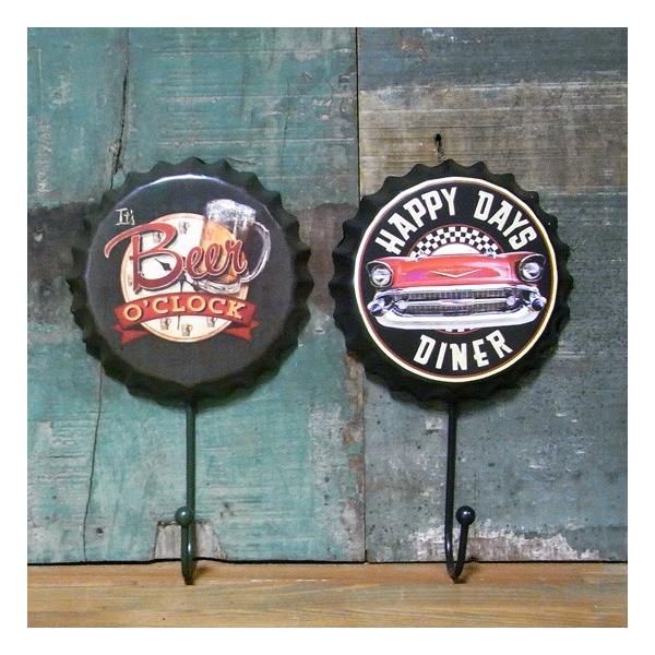 見た目がおしゃれでカッコいい、海外でも人気のボトルキャップ型フックハンガーです。アメリカンテイストなカッコいいデザインが、お部屋のインテリアとしてはもちろん、バーやレストランのインテリアにしてもおしゃれです。サイズ：縦170×幅100×奥行...