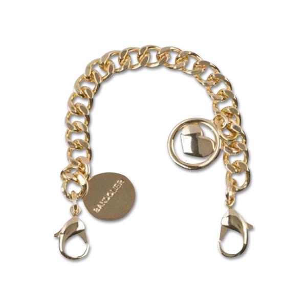 【セレブ愛用者急上昇中のiPhone専用アクセサリーブランド BANDOLIER】ハートとブランドロゴの2つのチャームがついたチェーンストラップ。ブレスレット感覚でiPhoneを身軽に持ち運ぶことができます。スマホケースだけではなく、ポーチ...