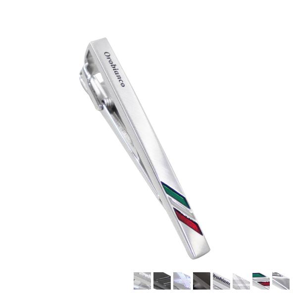 【流行を追い求める事なく、長く愛用できる製品作りを続ける新進ファクトリーブランド Orobianco】シンプルながらも遊び心がり、様々なコーディネートにも合わせやすいオロビアンコのネクタイピン。ラインが入ったり、ロゴが入るなどデザインも豊富...