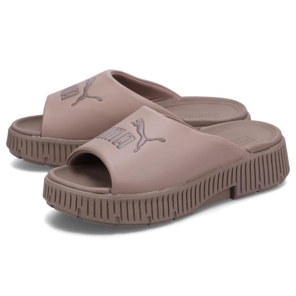 【名作クライドやスエードを生み出し、アスリートを足元から支えるブランド PUMA】90年代に流行した厚底ソールのスライドサンダルがアップデートされました。ベースとなったディナーラはPUMAでも人気のプラットフォームシリーズ。ディナーラのソー...